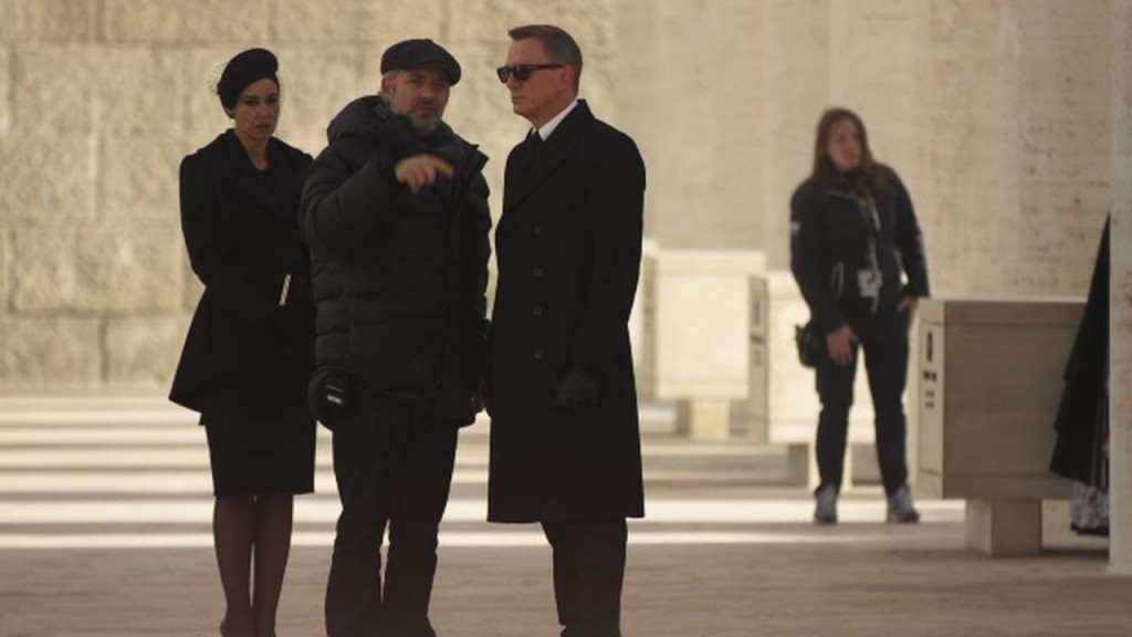 Inside Hollywood Goes Behind the scenes of the new James Bond film ...