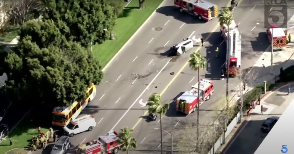 Los Angeles Fire Department Responds to Multi-Vehicle Collision ...