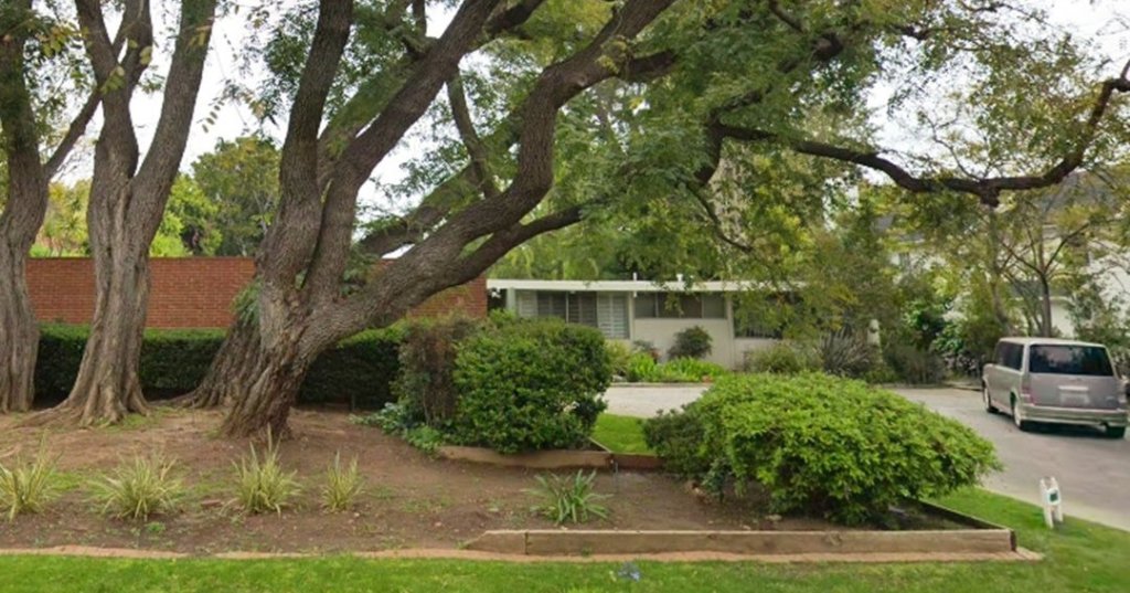 Outrage Erupts Over Demolition of Iconic Midcentury Craig Ellwood Home ...