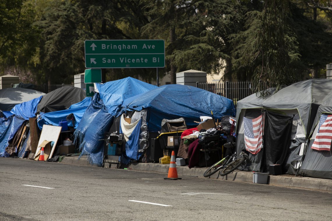 HUD Report Reveals Record 18% Surge in U.S. Homelessness in 2024 ...