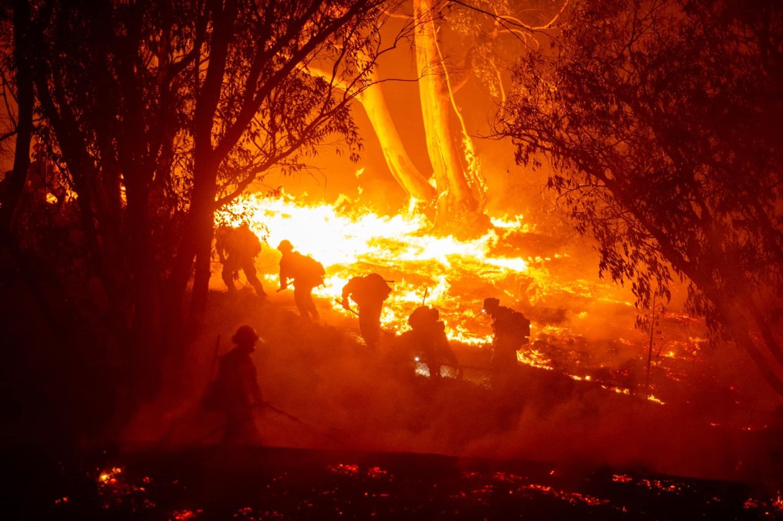 Franklin Fire Update: Over 3,000 Acres Burned, New Shelter Opened, City ...