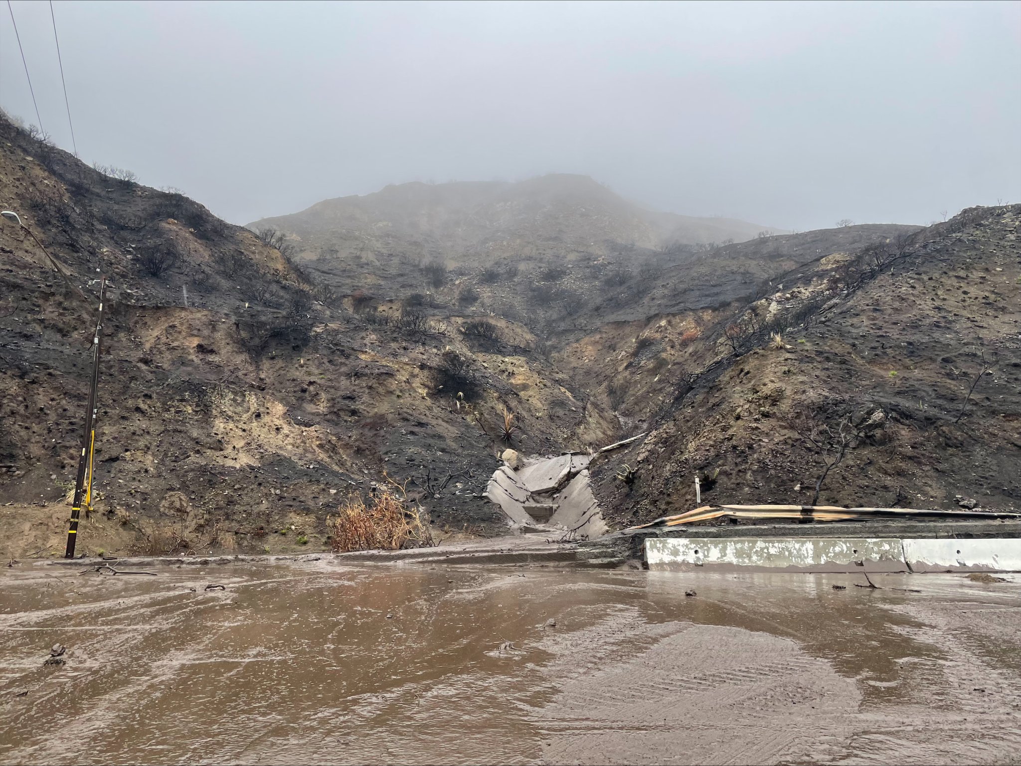 Evacuation Warnings Issued for LA Burn Areas, PCH Closure Announced as ...